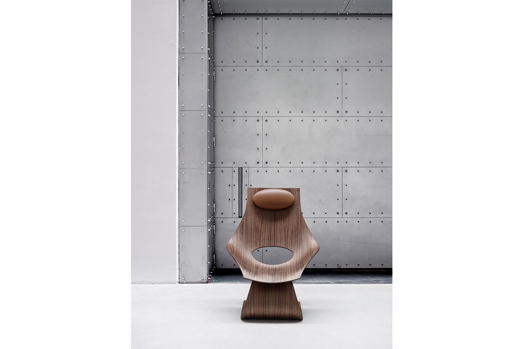 TA001P Dream Chair: A Masterpiece of Comfort & Style