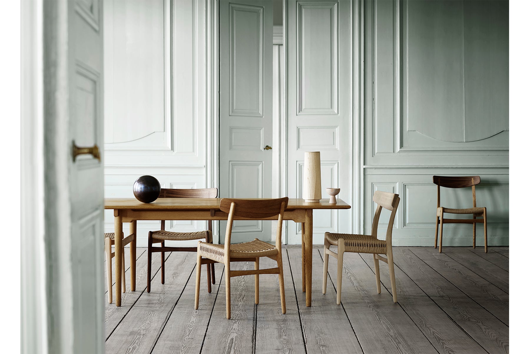 HANS J. WEGNER MODEL CH327 DINING TABLE
